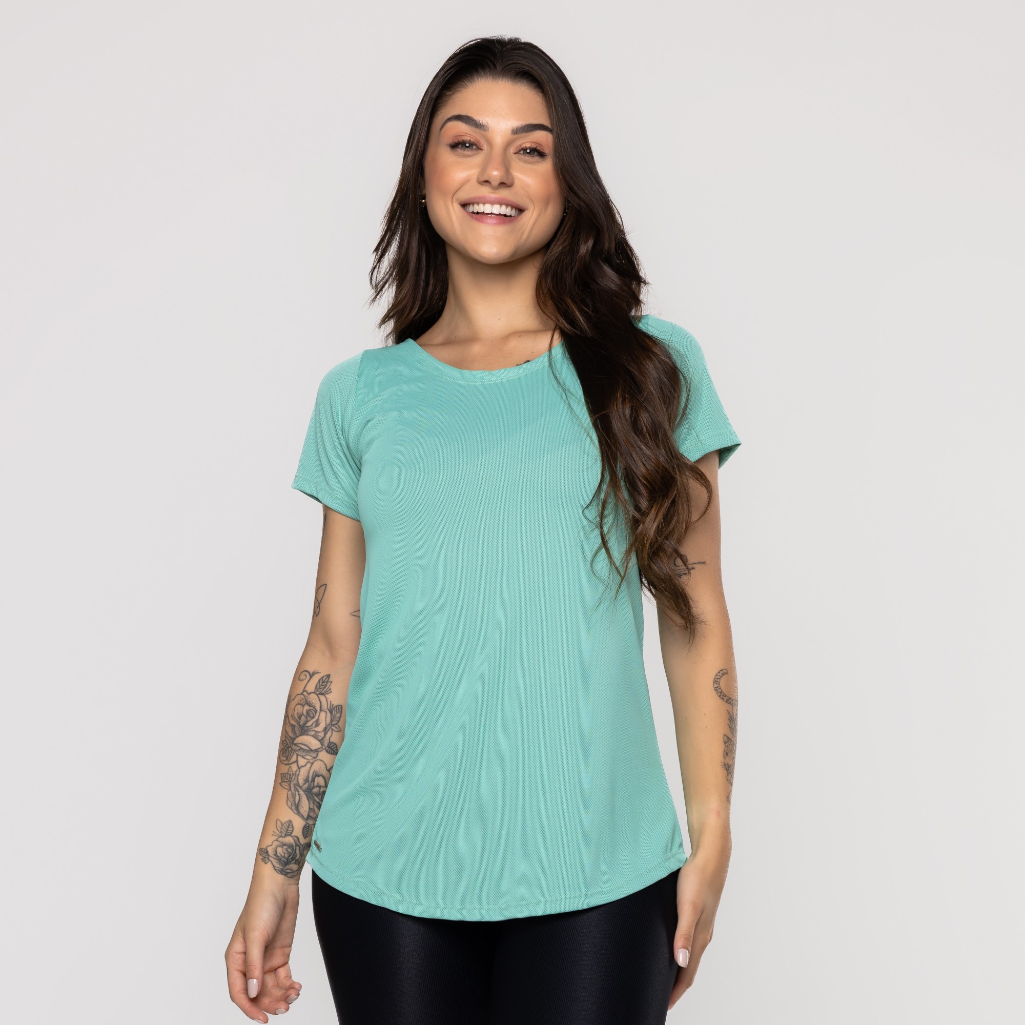 Blusa Fitness Feminina Tapa Bumbum Gola Redonda Manga Curta - Orbis Fitness